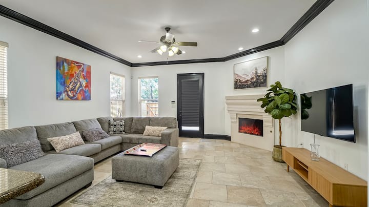 Maison Fleur De Lis - Metairie, LA