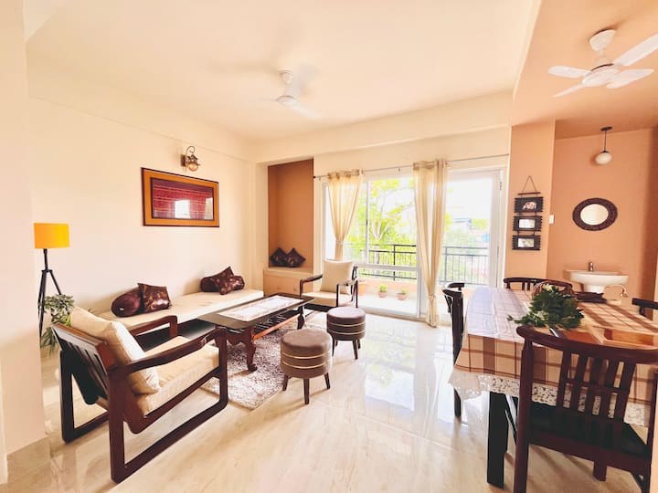 Amber Home 1: One Bedroom With Bathroom & Balcony - Guwahati