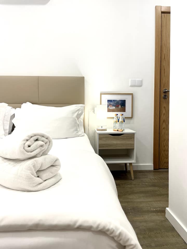 Vila Alexandra - Quarto 5 - Costa da Caparica