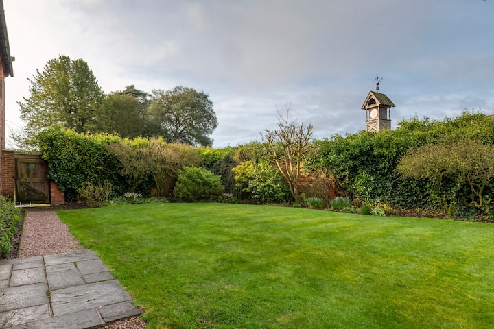 West Gables - Knutsford