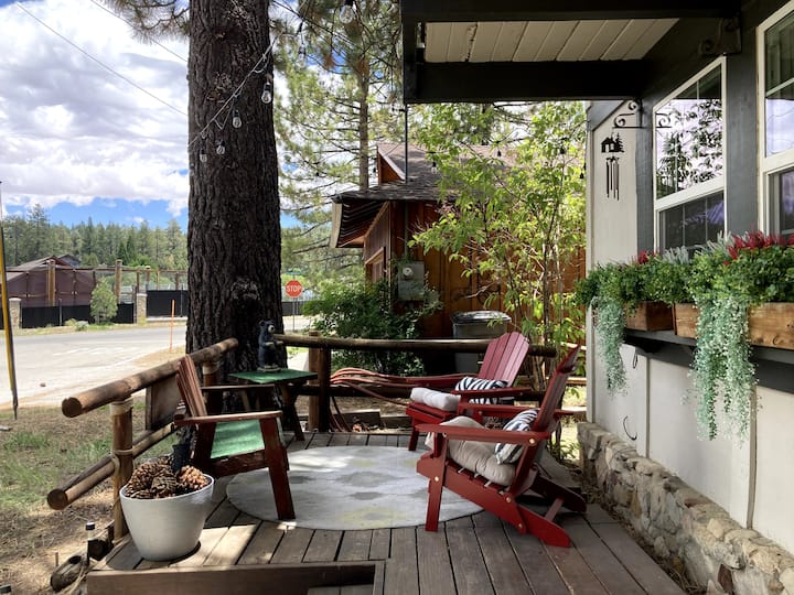 Dreamy Retreat – Walk To Mountain, Zoo & Golf - Big Bear Lake, CA