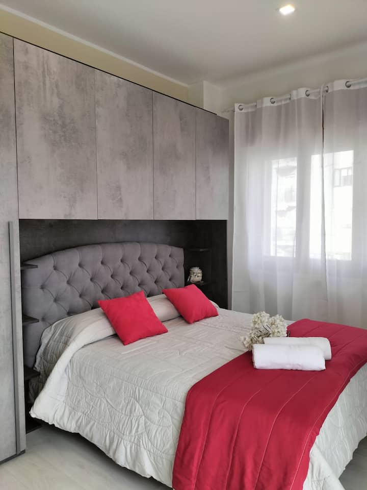 La Villetta - Red Room - Battipaglia