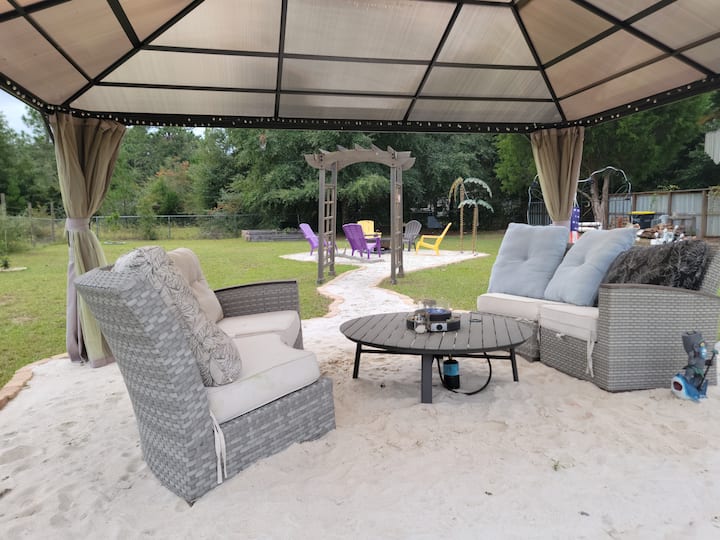 Nature Home | Pool | Sand Bar With Fire Pit - Holt, FL