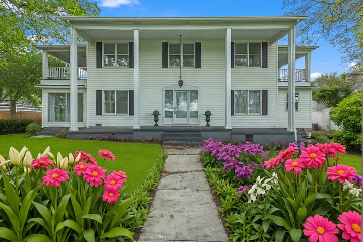 Vintage Serenity, Modern Comfort - Crossville, TN