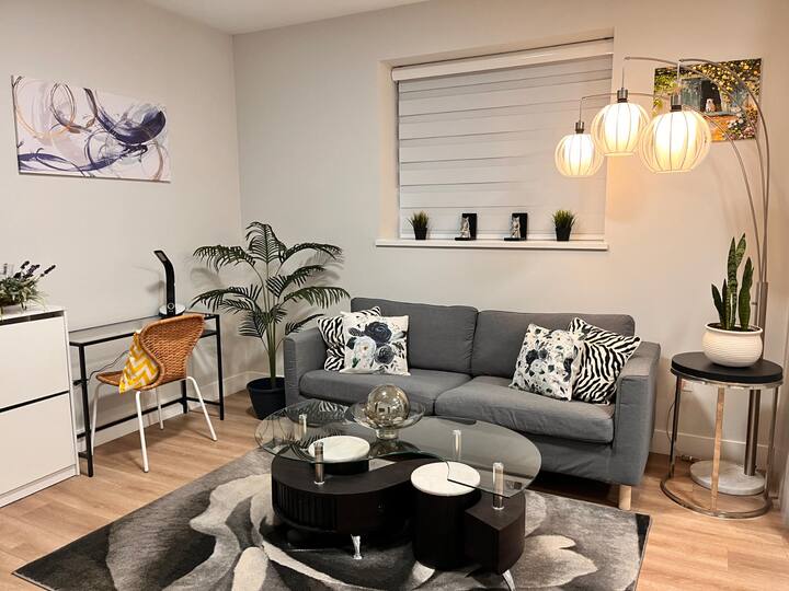 Private Langley 2br Suite / Langley Event Center - Langley