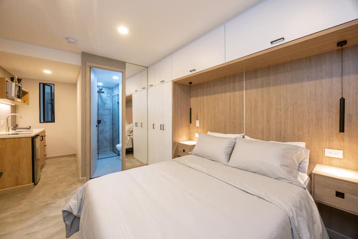 Apartaestudio Central En Poblado - Ac - Wifi - Medellin, Antioquia, Colombia