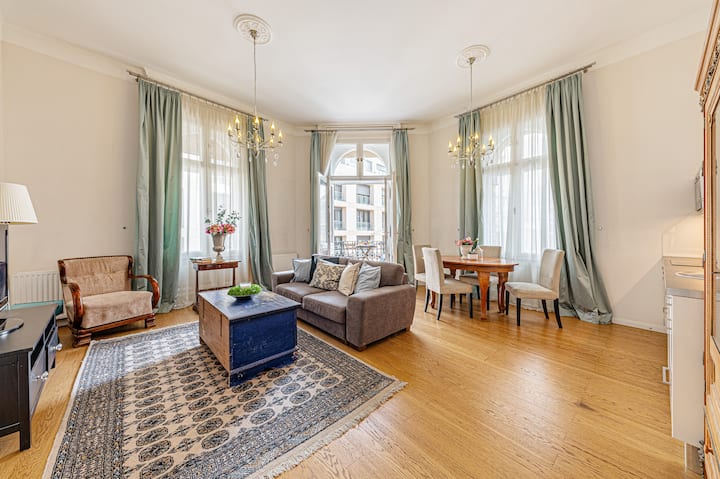 Nid D'amour Luxurious Apartment In Heat Of Bdpst - Budapest