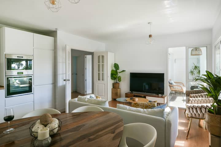 Beautiful Apartment - Short Walk To The Beach - Benalmádena