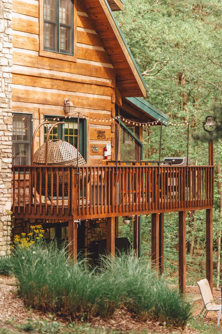 Rustic Retreat-hot Tub • Sauna • Firepit • Game Rm - Hocking Hills State Park, OH