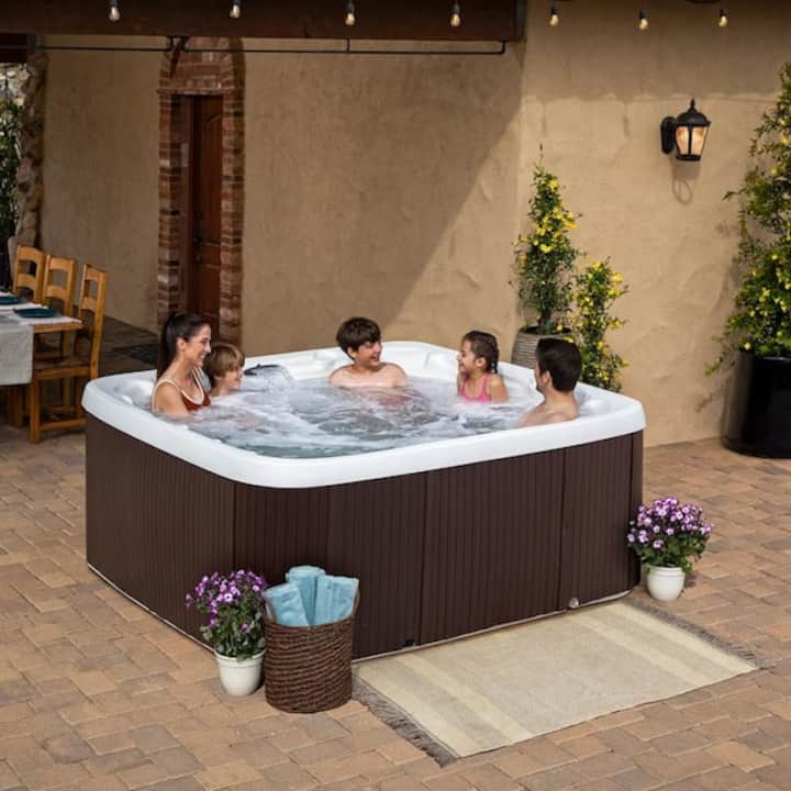 Modern 4b Home Hot Tub & Fire Pit | 5min To Uptown - 