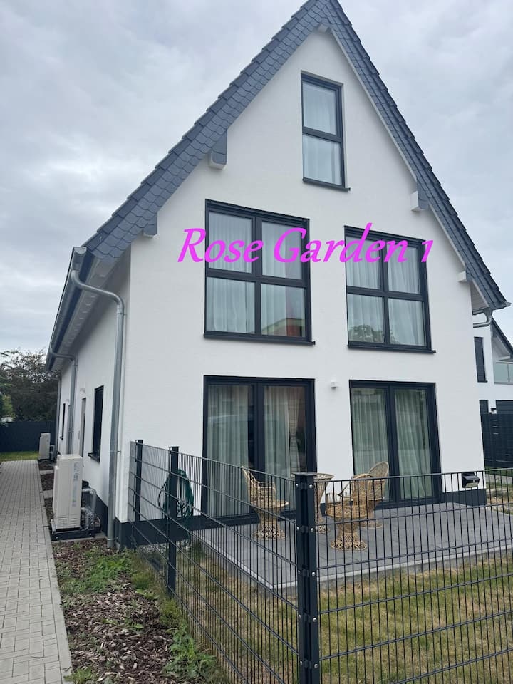 Rose Garden 1 - Doppelhaushälfte Mit Fitnessraum - Frankfurt