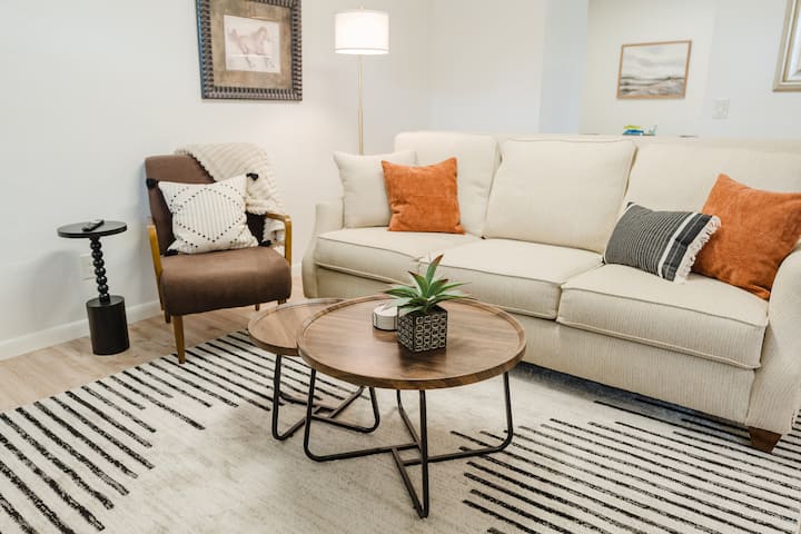 Cozy 2br Home In Central Edmond W/ Office - Edmond, OK