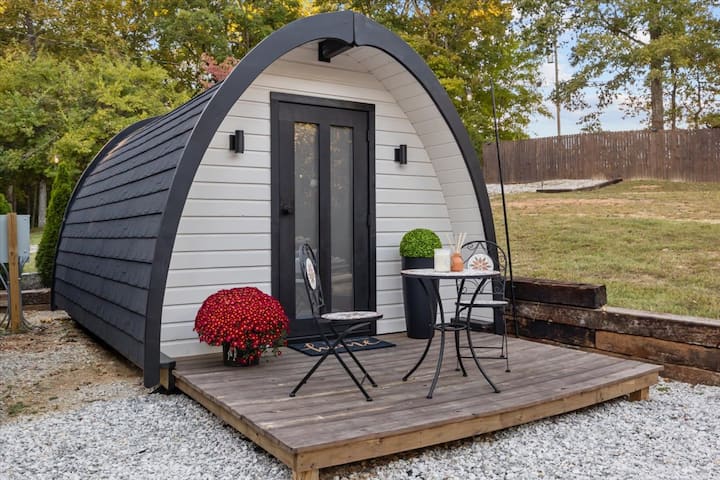 Secluded Nashville Area Glamping W/hot Tub - Montgomery Bell State Park, Burns