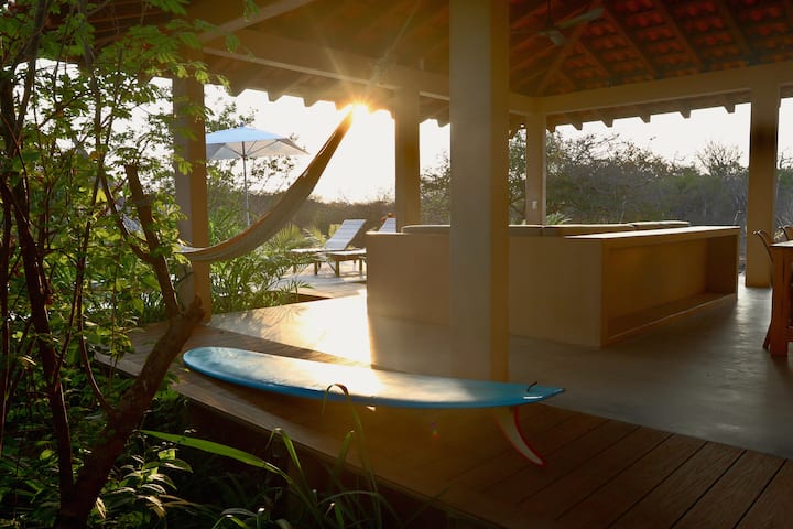 Tidal Villa + Private Pool + Near Surf Point - La Unión (Mexico)