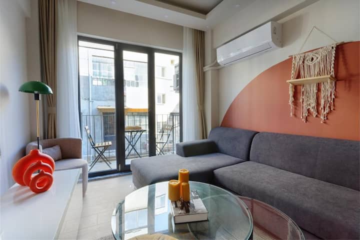 By Abraham Galata With Balcony 1 - Beyoğlu