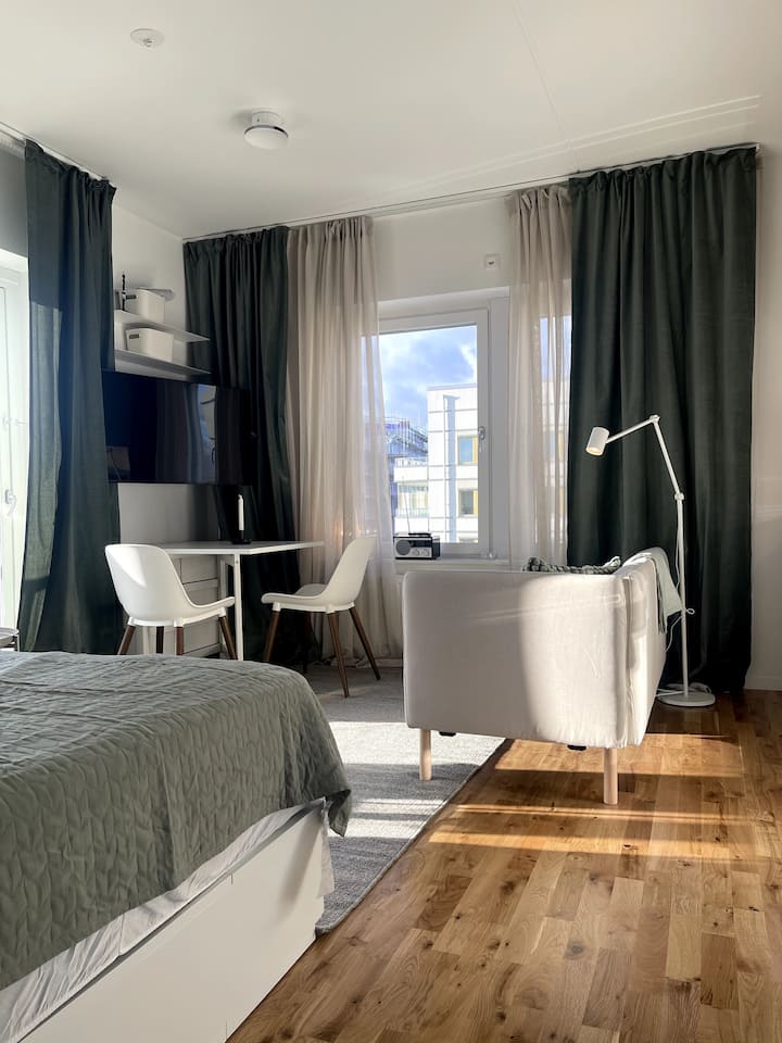 Modern Furnished Lake Apartment - Stockholm