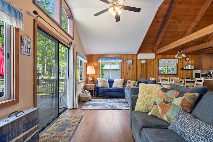 Cozy Lake Cabin W/ Kayaks | Near Wolfeboro - Wolfeboro, NH
