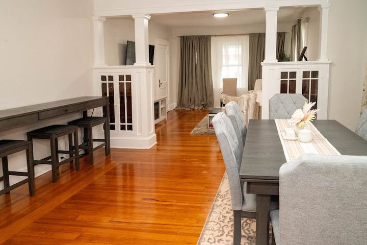 Cozy Apt. Close To Everything! - Providence, RI