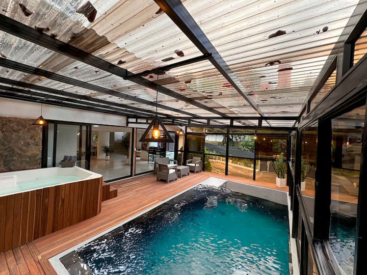 The Provenza (Near Parque Lleras) Luxury Mansion - Medellín