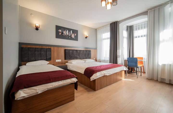 Stay In A Cool House In The Heart Of Old Istanbul - Istanbul