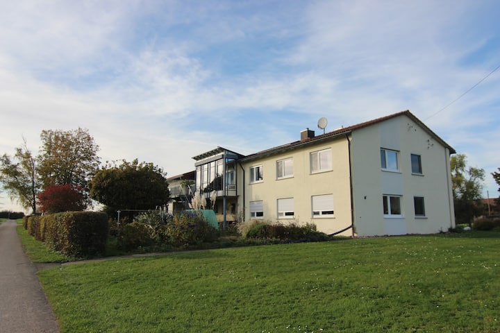 Spacious 2-bedroom Apt With Shared Kitchen& Lounge - Sindelfingen