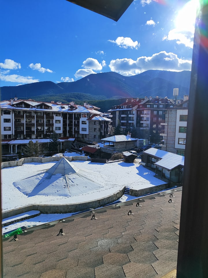 Nature Hub, Ski-lift Apartment - Bansko