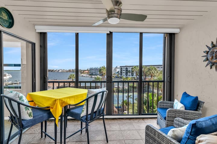 Island Hideaway With Water Views - Marco Island, FL