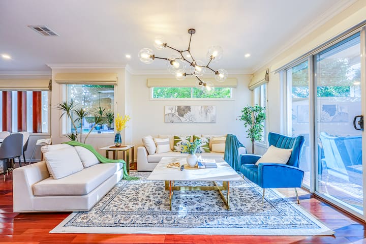 Stayau Pakenham Townhouse With Lakeview - Clyde North