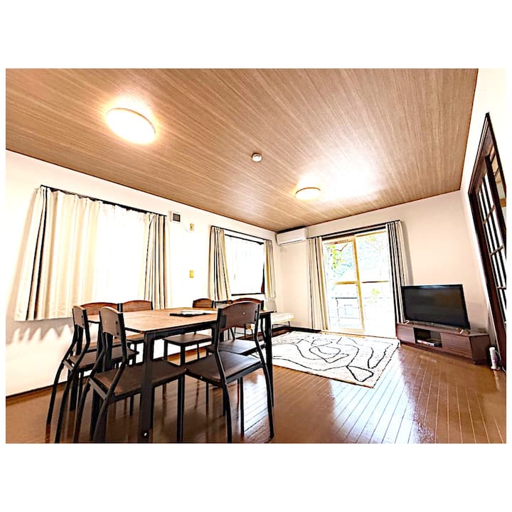 箱根の山々を望む宿『Sakura House』まるまる一棟貸し - Odawara