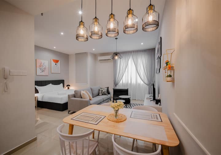Studio Room - Iconic Regency Service Residences - Bayan Lepas