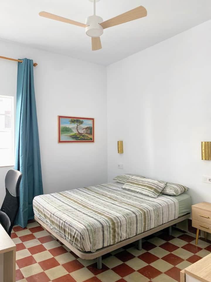 Cozy Room With Vintage Charm Central Las Canteras - Las Palmas de Gran Canaria