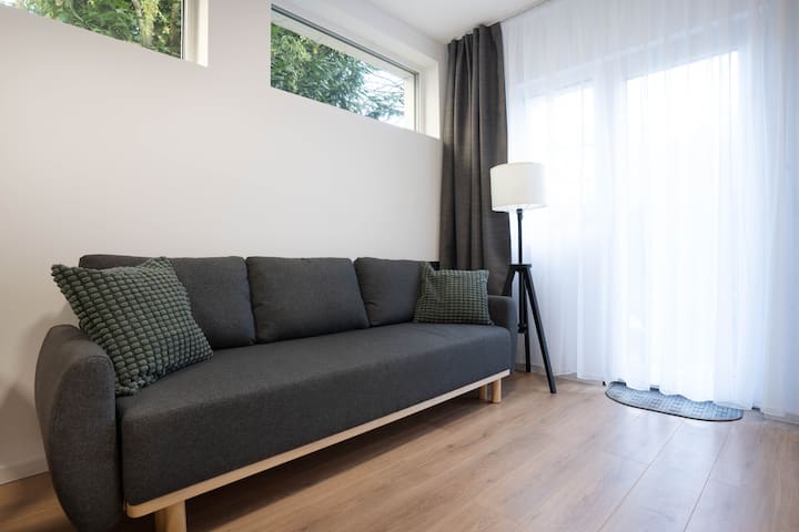 Cozy Central 1-bedroom Apartment | Home2share - Bonn
