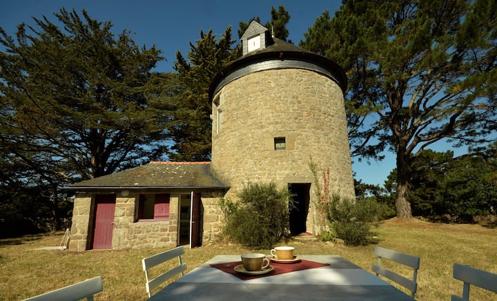 Le Moulin Du Moustoir Vue Sur Le Golfe - Auray