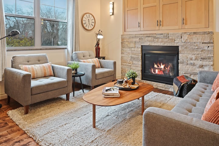 An Urban Oasis: Steps To Deschutes River - Bend, OR