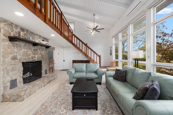 Qeba Parking Pass- 5 Bed Private Guest House - Charlestown, RI