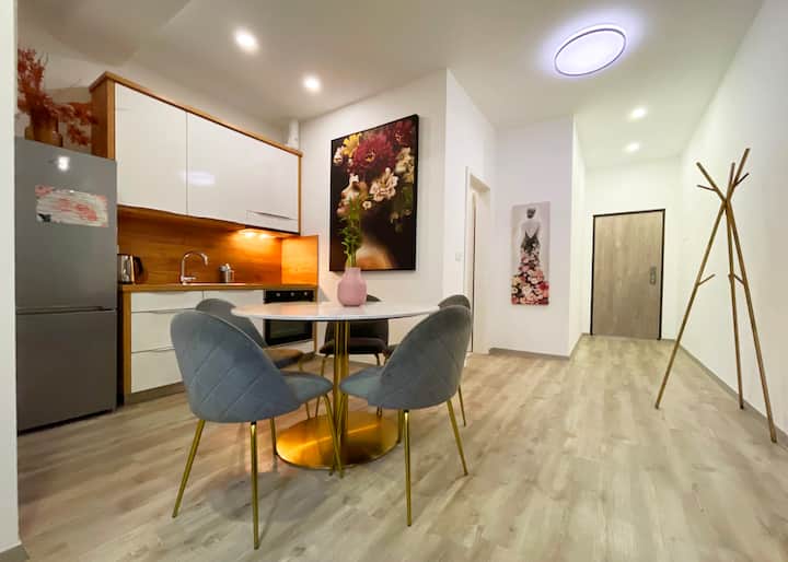 Echo 1-bedroom Apt. With Parking - Ljubljana