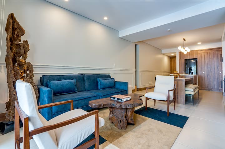 H105 | Luxury 2br | Pool | Balcony | 24h Security - Cali