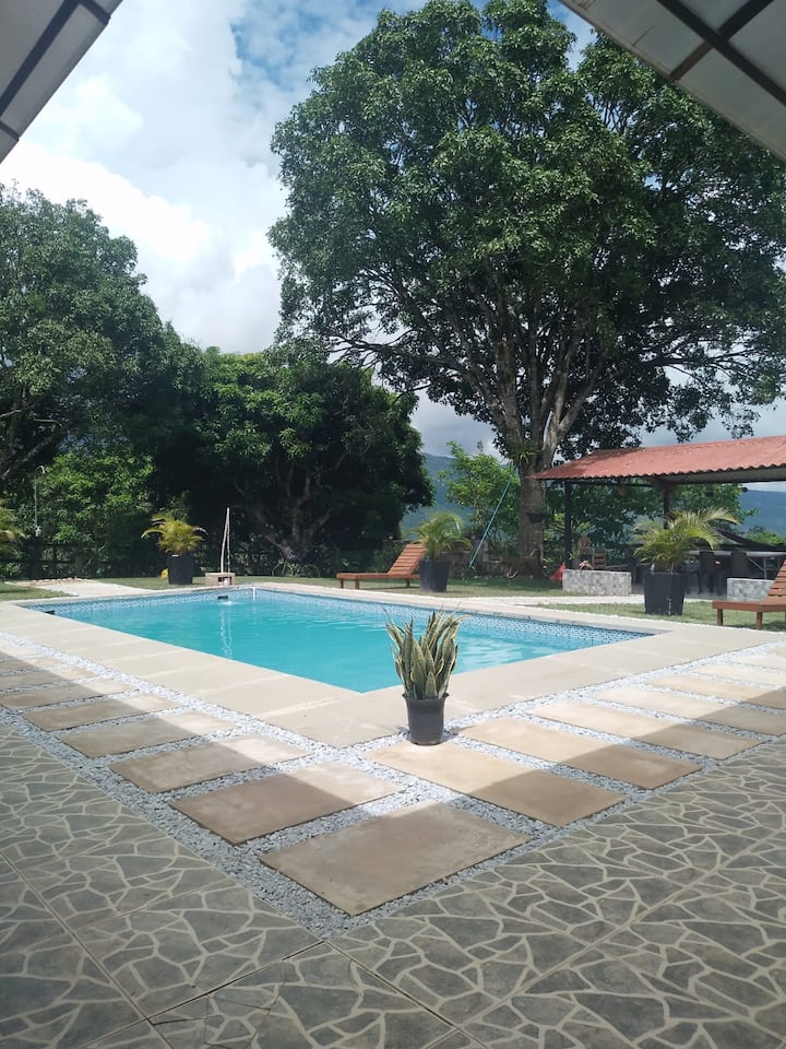 Casa Campestre Guaduas. - Guaduas