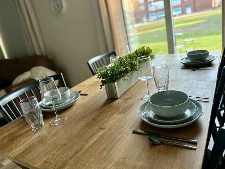 Cozy Townhouse Retreat - Louisiana, MO