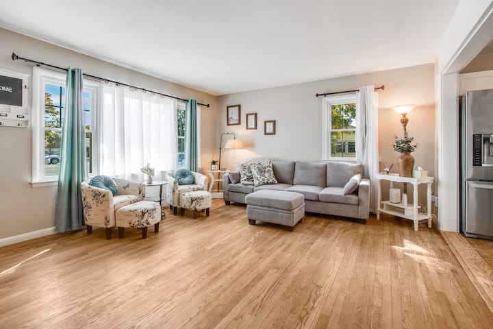 Island Dreams Coastal Cottage | Yard | Dogs Ok - Lewes