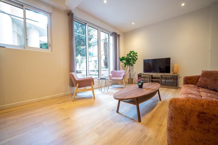 Superbe 3 Pièces Bord De Mer - Nice