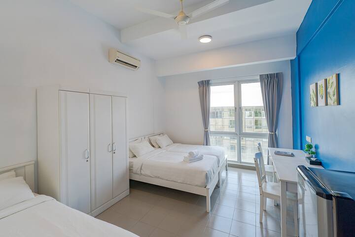 Triple Single Bedroom - 풀라우 피낭