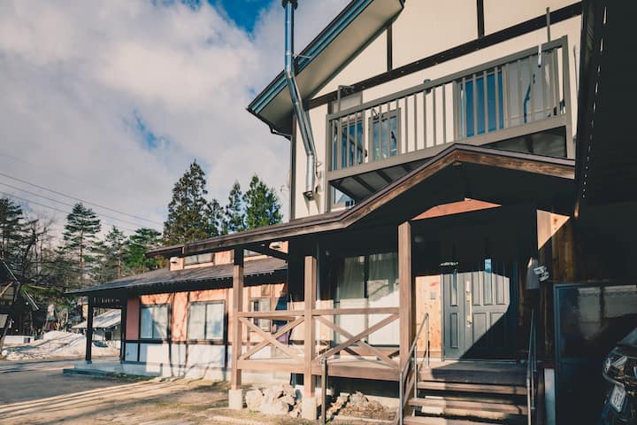 B室
　白馬別荘地の3名個室｜トイレ・バス・キッチン共用｜飲食店は冬季のみ - Hakuba