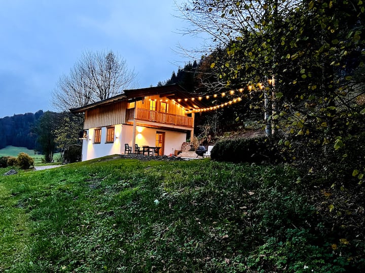 Alpine Chalet W/ Garden, Firepit & Stunning Views - Walchsee
