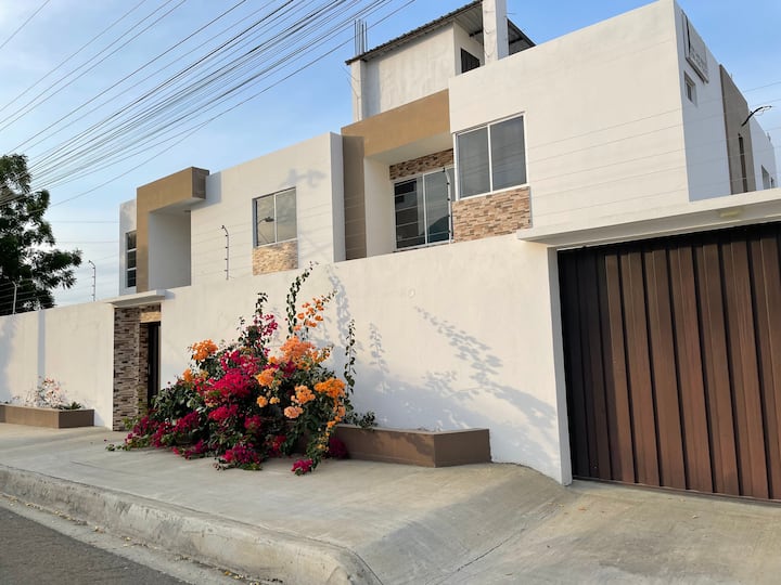 Lindo Apartamento Zona De Barbasquillo - Manta