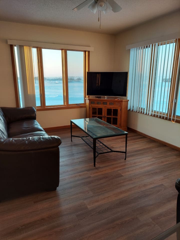 Unit 10-4 Bedroom 2 Bath Kitchen - Devils Lake, ND