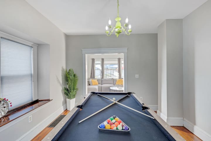 446) Charming 3 Bedroom Home! - Cleveland, OH