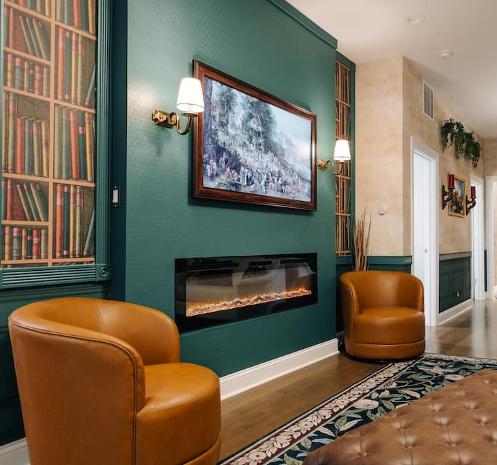 The Grand Vic: Large 5bd/3ba Home (+Garage) - Illinois