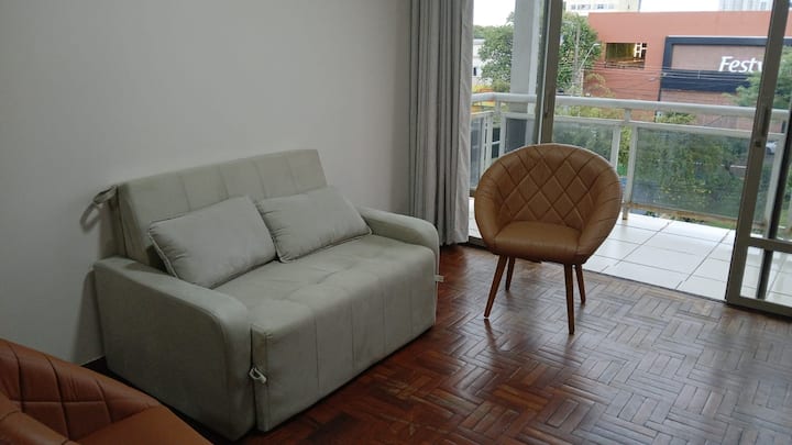 Ap Central Em Cascavel-pr Espaçoso E Confortável! - Cascavel