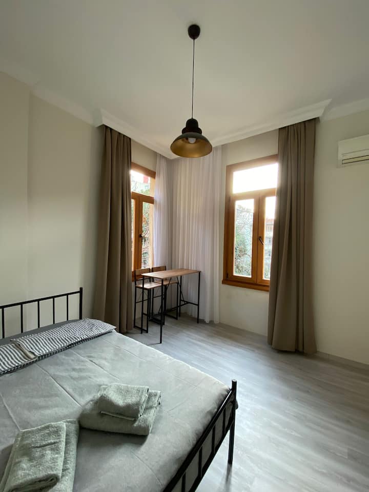 Kadıköy Merkezinde 16 Odalı Bina - Maltepe